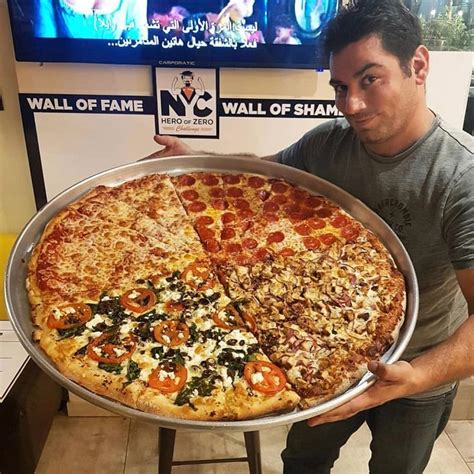 New York City Pizzerias Giant 72cm Pizza Challenge Foodchallenges