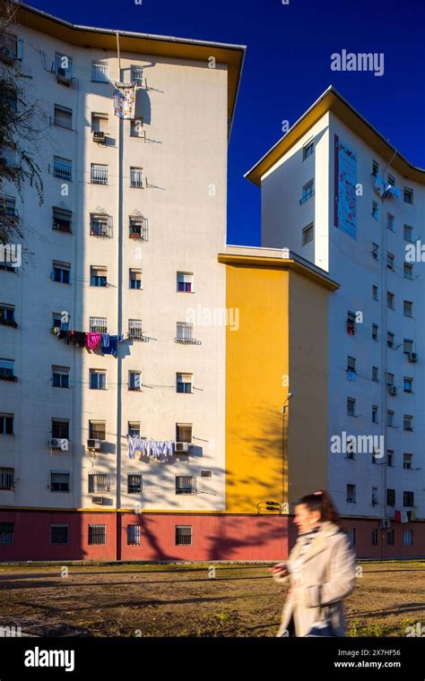 A Glimpse Into Sevilles Past With A 1950s Public Housing Block In Trianas El Tardón District