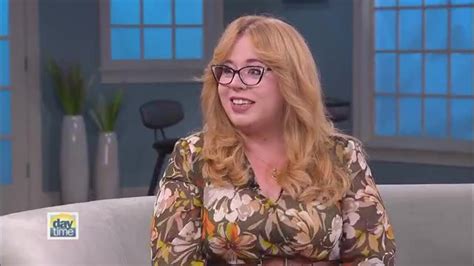 The Dapper Danielle Shares Love Of Disney In New Magic Kingdom Guidebook Wfla