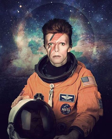Pin De Janet Bentley Em Bowie Major Tom Bowie David Bowie