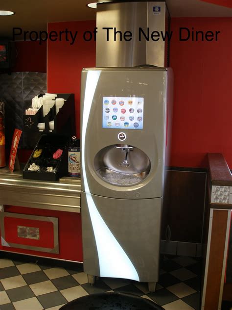 The New Diner Carls Jr Coke Free Style Closed