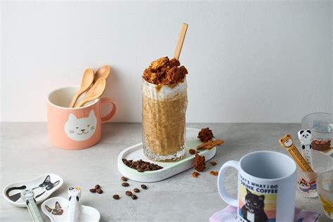 New In Town Cafe Gui — Minimalistic Japanese Korean Cafe With Dalgona