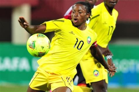 Futebolista ClÉsio BaÚque Ainda Sem Clube