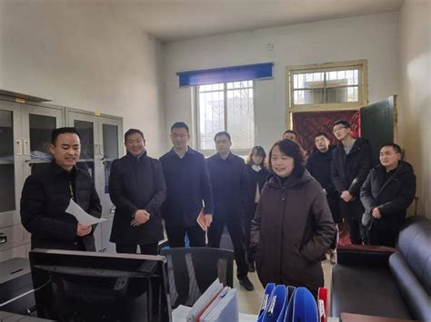 市政府副市长、县委书记许秋雯检查指导村（社区）“两委”换届选举工作全县