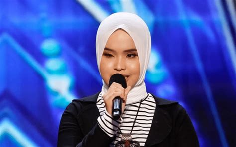Where Is Putri Ariani Now 5 Things To Know About The Blind Singer Buzzrush