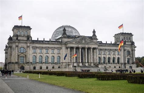 Телевизија 24 Германскиот Бундестаг го одобри владиниот план вреден