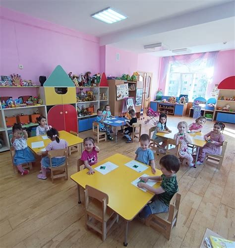 05 04 24г во второй младшей группы №7 прошло занятие по художественно эстетической развитие