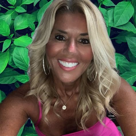 Nicole May Vickers Nicolemay28 • Threads Say More