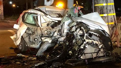 Driver Lucky To Be Alive After Hit By Semi That Ran Red Light