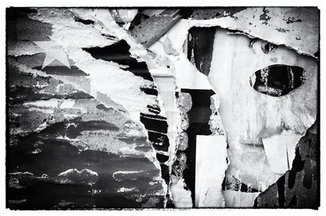 다크 블랙 블랭크 페이퍼 배경 주름이 구겨진 표면 오래된 찢어진 찢어진 포스터 그런지 텍스처 플래카드 광고판 0명에 대한 스톡 사진 및 기타 이미지 Istock