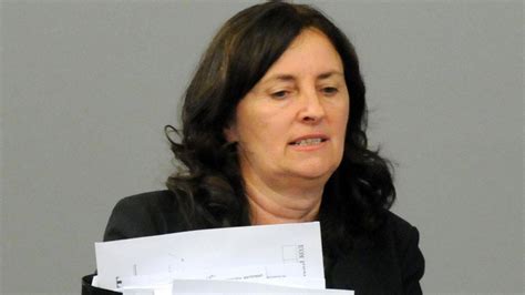 Проф Даниела Бобева Еврото не е спасение а възможност Business Dir Bg