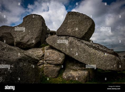 Huge Granite Boulders On Top Of Down Tor Dartmoor Devon Uk Stock
