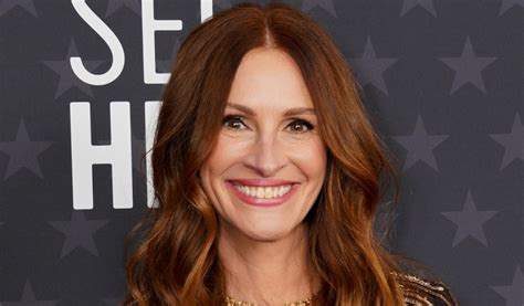 Julia Roberts Turns Heads With Bold Hair Transformation