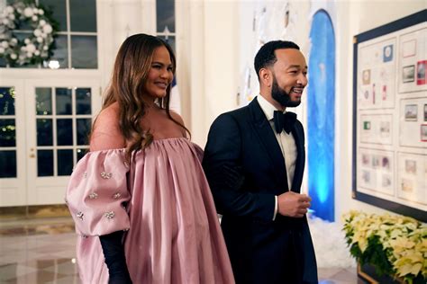Chrissy Teigen Shares Photos From Her Dinner At The White House You