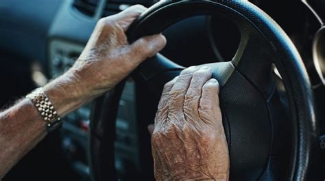 Позбавлення прав пенсіонерів хто з літніх водіїв може стати пішоходом Читайте на Ukr Net