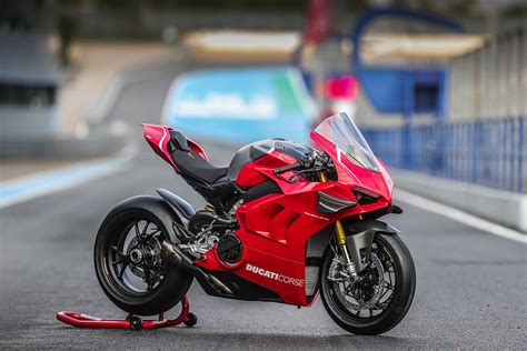Zdjęcia Panigale V4 R Skorzystaj z wakacyjnej promocji w salonach Ducati