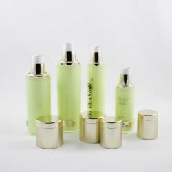 Premium Pack Adds Small Details To Its New Acrylic Packaging Designs