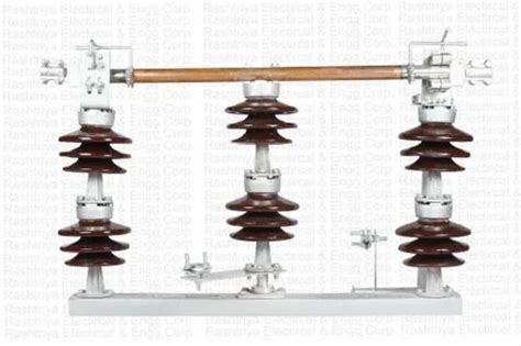 400a 33kv Porcelain Isolator Double Stack With Earth Switch At ₹ 35000