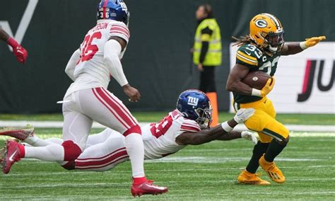 Aaron Jones Player Props Odds Tips And Betting Trends For Week 6