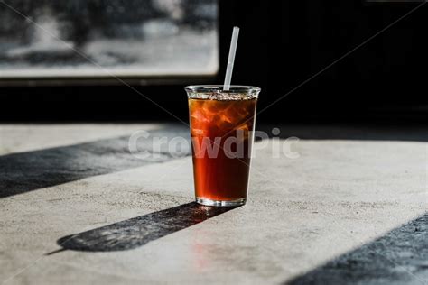 커피 유리 아메리카노 아이스아메리카노 핸드드립 사진이미지일러스트캘리그라피 Huhwaiii작가