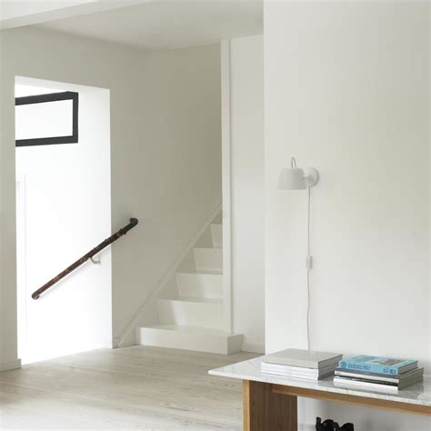 Normann Copenhagen Tub Vegglampe Hvit