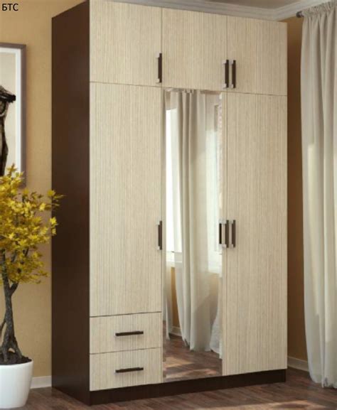 3х створчатый шкаф с ящиками