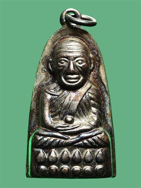 หลวงปู่ทวด วัดช้างไห้ พิมพ์เตารีด แจกปีนัง ปี 2507 สวยเดิมๆ Ennxo