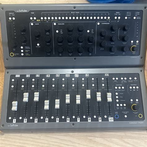 Softube Console 1 Mkii And Fader Bundle With Wood Rack Reverb