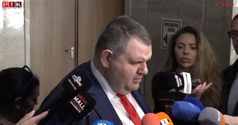 МЪЛНИЯ В ПИК Пеевски ППДБ вече са в скута на Възраждане и Слави Трифонов Ще спра коалиция