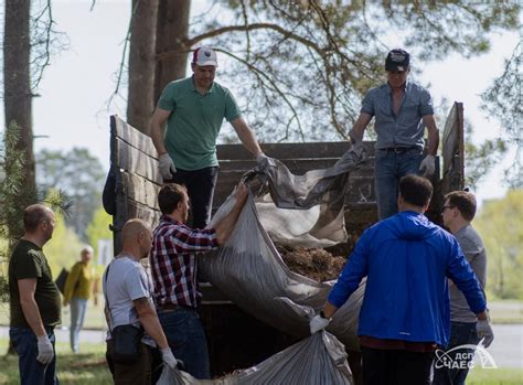 Працівники ЧАЕС долучилися до весняної толоки у Славутичі Читайте на Ukr Net