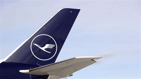 Луфтханза се опитва да сведе до минимум влиянието на утрешната