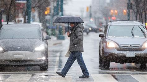Winter Storm Dumps Messy Mix Of Snow Rain On Gta Cbc News