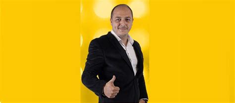 Senih Yurga Kimdir Tozlu Mikrofon