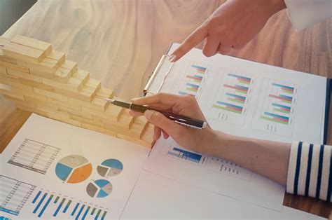 비즈니스 사람들 회의 디자인 아이디어 전문 투자자 프로젝트를 새로운 시작 일 개념입니다 사무실에서 계획 하는 사업 개념에 대한