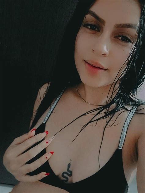 Sexyredgroup Free Live Webcam Show And Xxx Chat Xhamsterlive