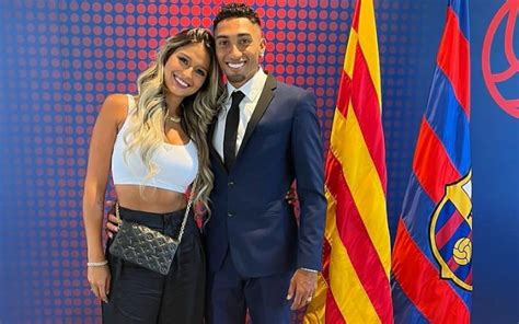 Is Raphinhas Single Engaged Or Married Know His Relationship Status