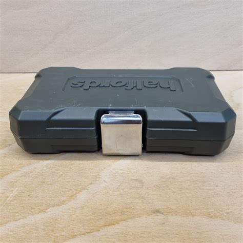 New Halfords Halfords 25 Piece 14 Socket Set Buy With Confidence