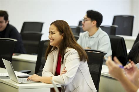 Blended Learning Courses Flexible Education At Ie Business School