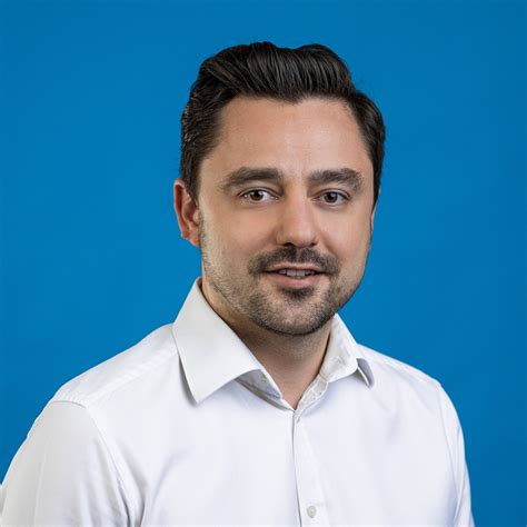 Ludzie 50 Tki Bartosz Robaszewski 4soft Kim Jest I Co Robi Brief