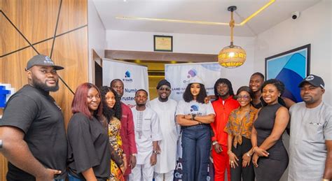 Modelling Expert Gets Endorsement Deal Tribune Online