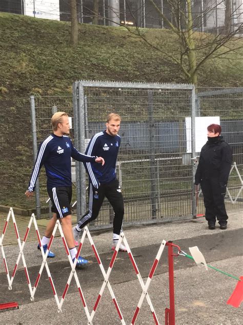 Da Ist Er Pohjanpalo Trainiert Schon Beim Hsv Mit