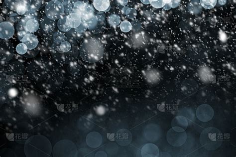 雪花飘落与散景背景插图 雪花飘落与散景背景插图