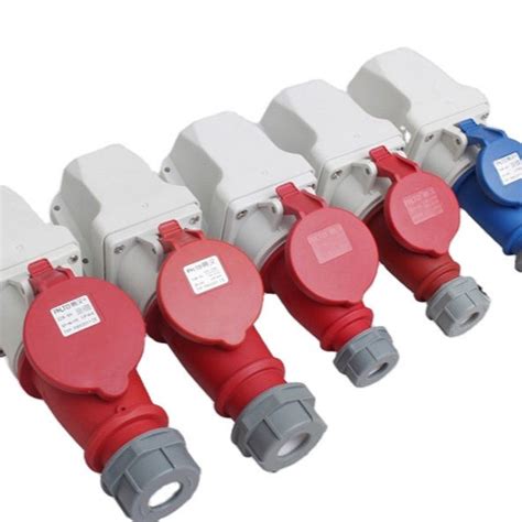 Manufacturer International Standard Industrial Surface Mounted Socket 3 Pin 4 Pin 5 Pin Male