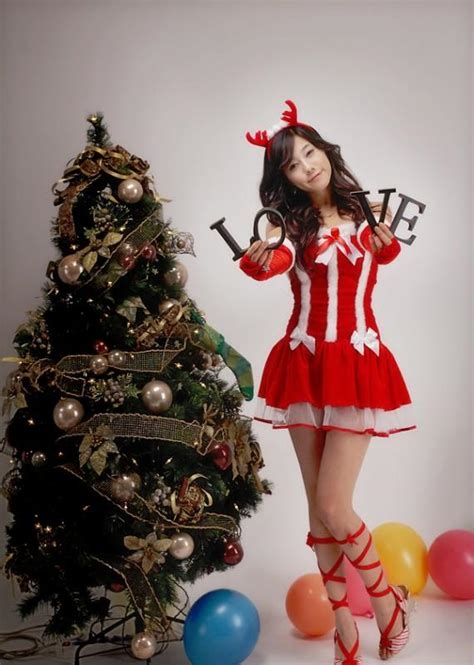 Hot Girls For Christmas Chinese Sirens