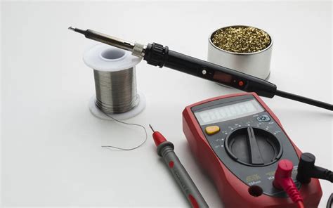 Saldare I Cavi Audio XLR Mono Jack E RCA V Recording Studio