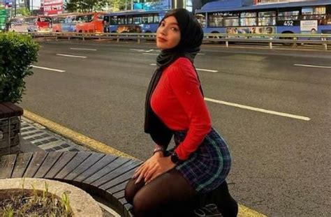 Makan Es Krim Dengan Posisi Di Depan Kelamin Pria Tiktoker Oklin Fia Dihujat Netizen Kaskus