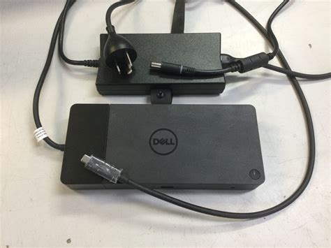 Docking Station Dell K20a Power Adapter Included Powers On