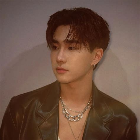 🖤🐯🐣🌻 ️🌻🐥🖤🐯 On Twitter รูปหล่อๆของน้องเพิร์ธ มีพี่ๆมาค้อมเม้นท์ Ig 😁🖤 พี่ข้าวตัง เจ๋งแจ๋วว 🔥