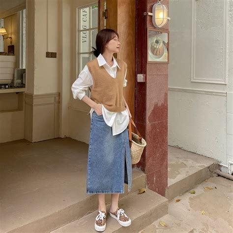 패션 바이 카카오 복고풍 빈디지 스타일 데님 옆트임 슬릿 A라인 스커트 통 청치마 롱스커트 하이웨이스트 진 루즈핏 기본 코디 아이템 심플한 밝은 워싱 블루