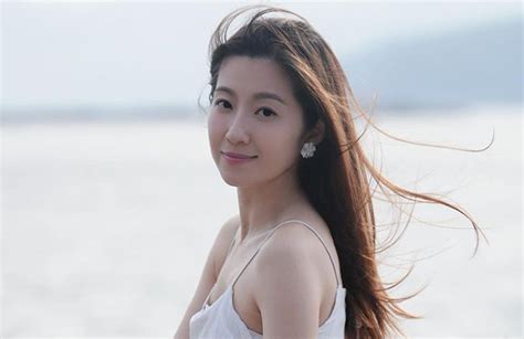 Yoyo Chen Posts Divorce Quotes